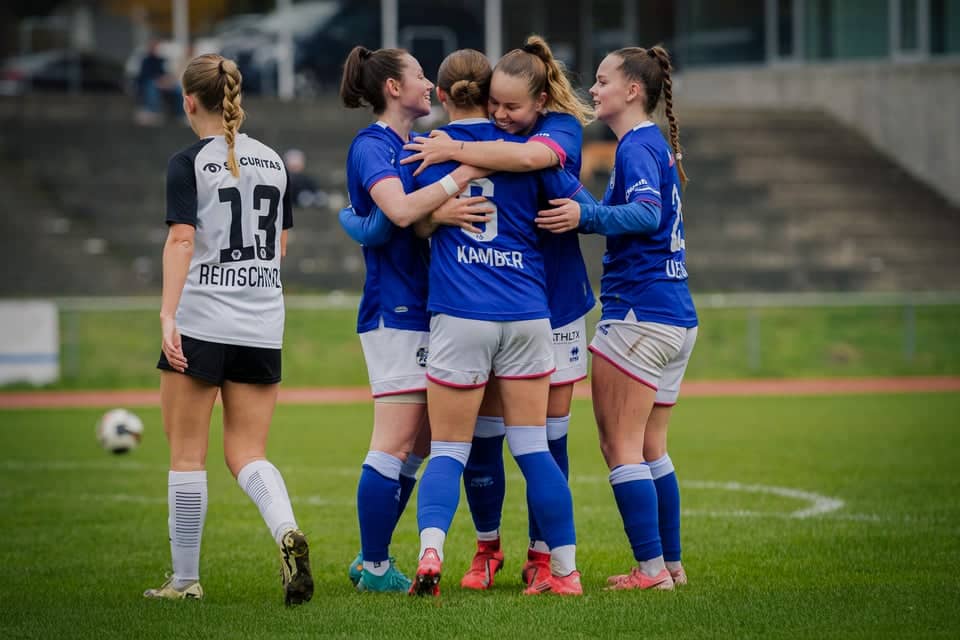 AWSL-Team: Duell gegen Tabellennachbar Aarau - FC LUZERN