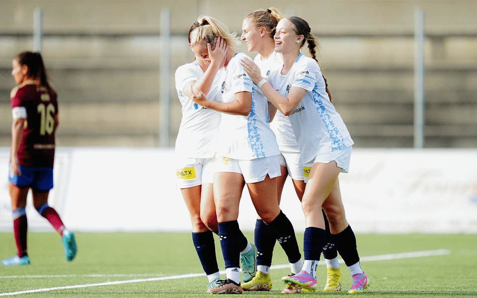 AWSL-Team: Punktgewinn dank Elfmetertor - FC LUZERN